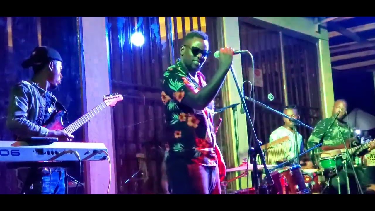 ADX performing live at nkore place,12keys band and Hosea sounds 🔥 👌 ...