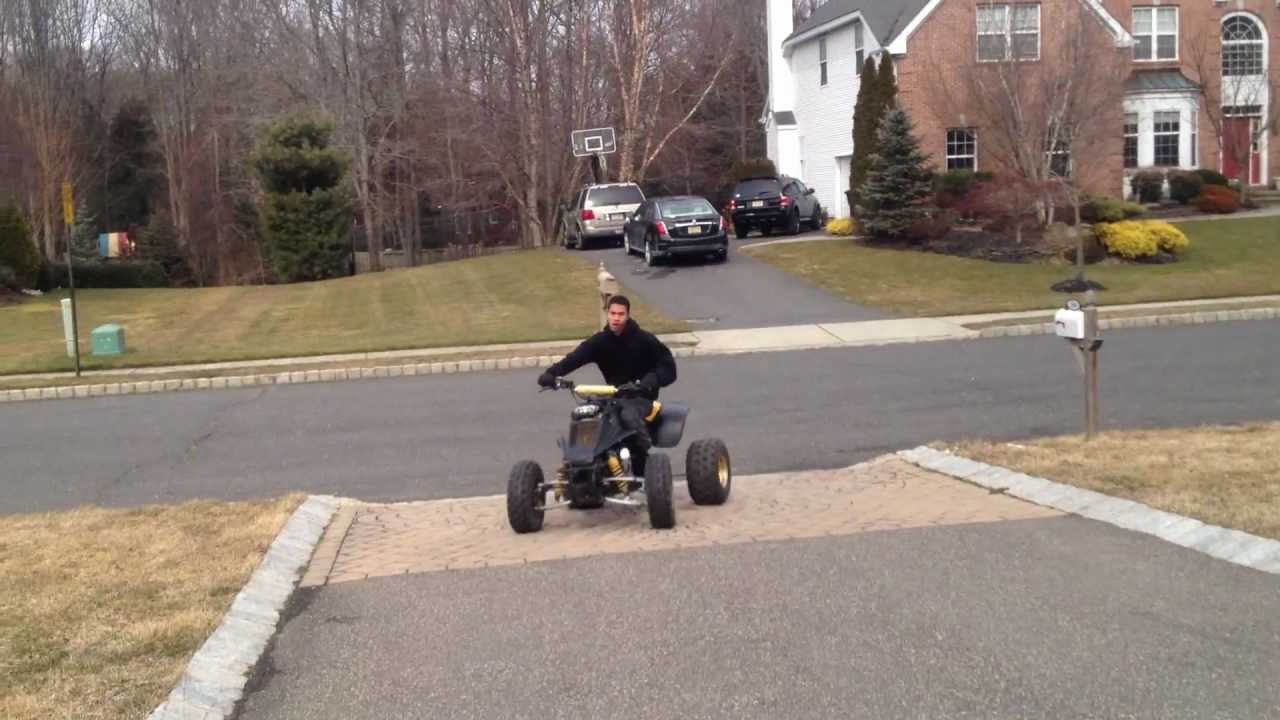 87 LT250r acceleration - YouTube