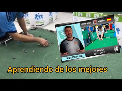 Aprendiendo de los mejores con Roberto Plaza. Fútbol chapas.