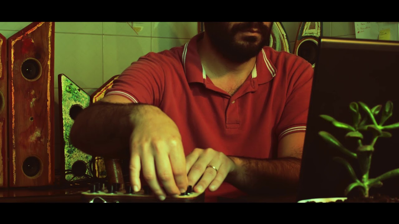 PDSynth-00: un controller DIY con Arduino - YouTube