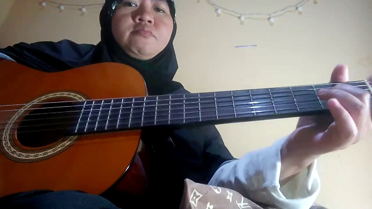 Song from "Dayang Rindu" ... Lampung sad story - YouTube