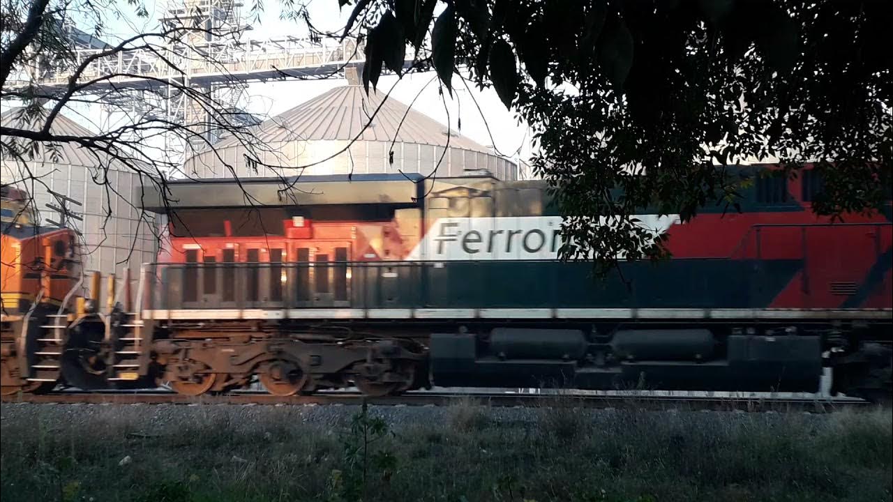 FXE 4693 & BNSF 4271 & 6550 & 8326 - YouTube