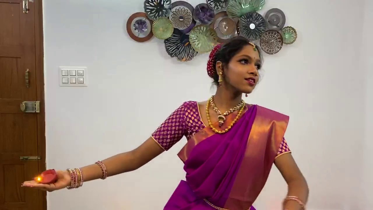 Hacchevu Kannadada Deepa | Kannada Rajyotsava special | Diya dance ...