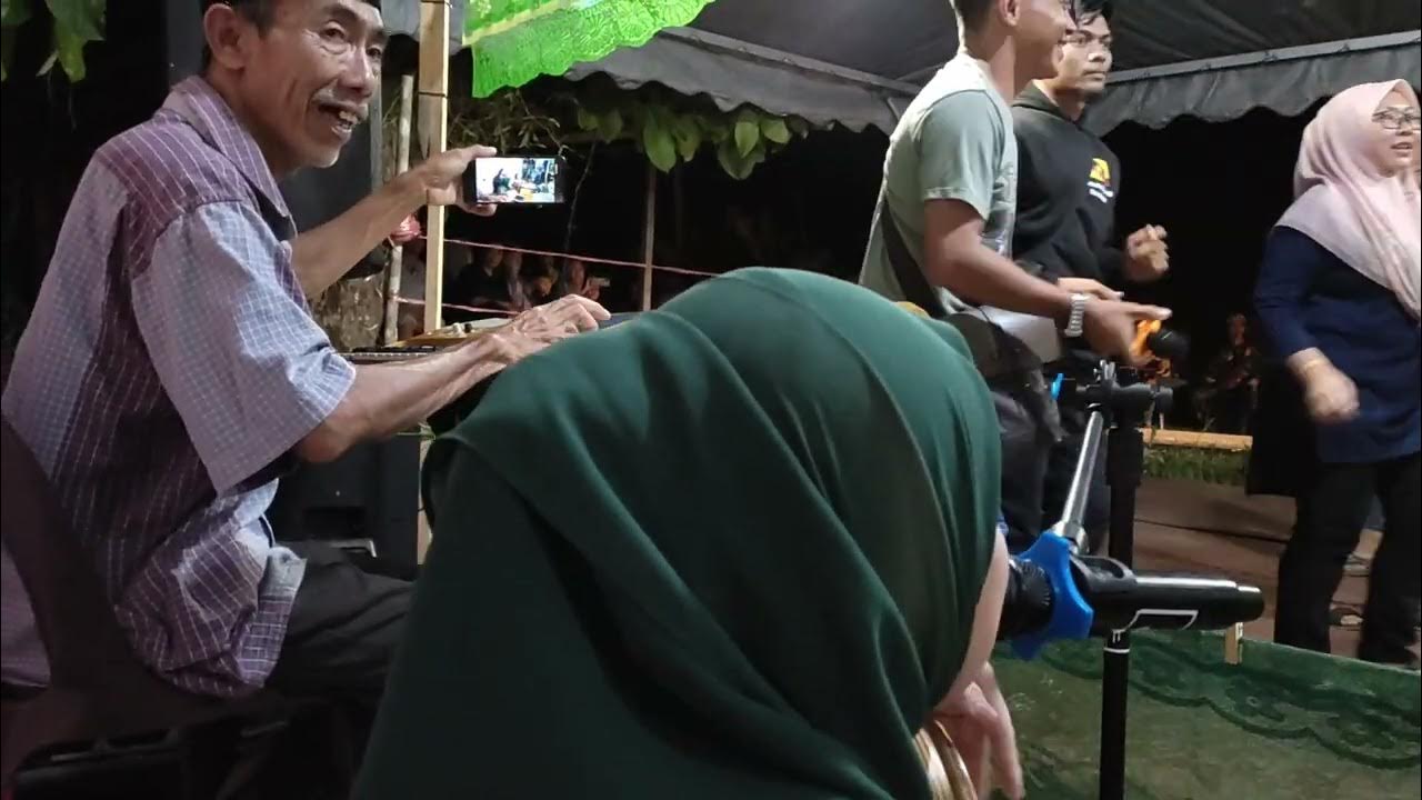 Bermukun @ bergendang, Berbalas pantun bersama anak dagang Litong bersama seh gendang Oya. - YouTube