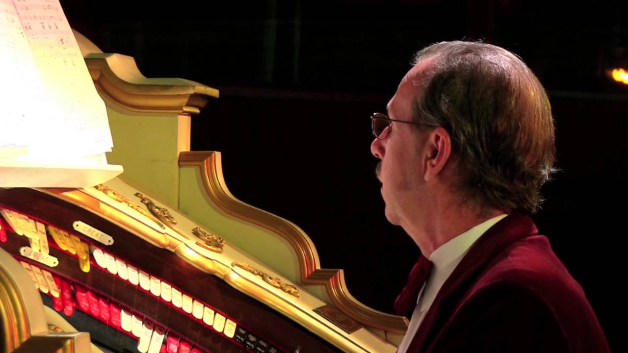 The Capri Theatre Organ played by Richard Larritt - YouTube