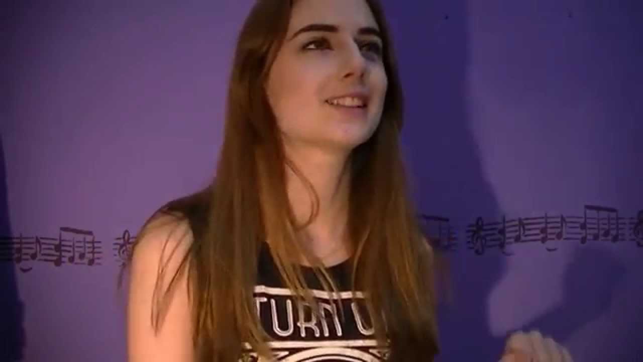 Alba Rico | Presentación - Metalovlog, vídeo 1 - YouTube