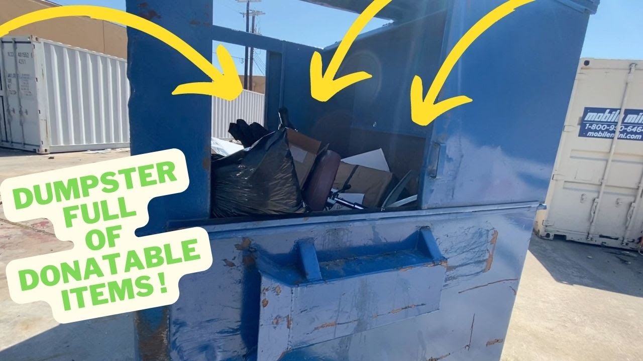 DUMPSTER DIVING Found CLOTHES and MORE IN THE TRASH! - YouTube
