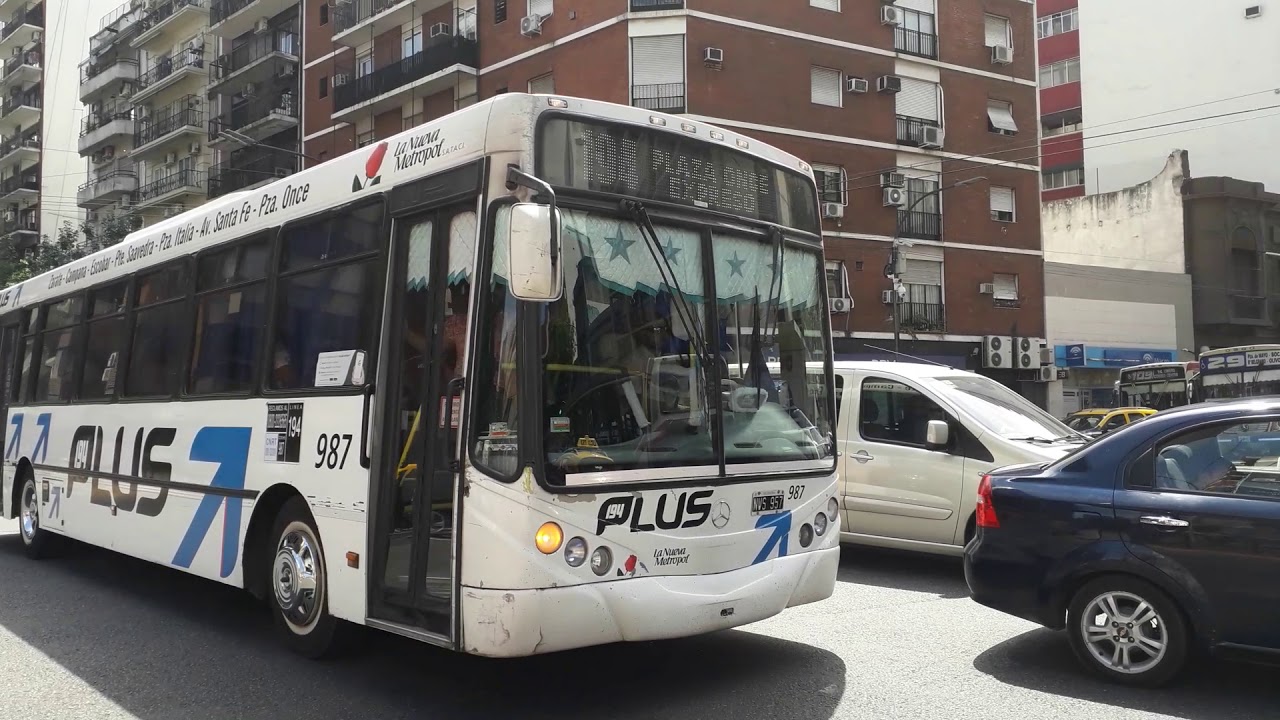 El famoso de la línea 194 Metalpar Iguazú II en avenida Pueyrredon ...