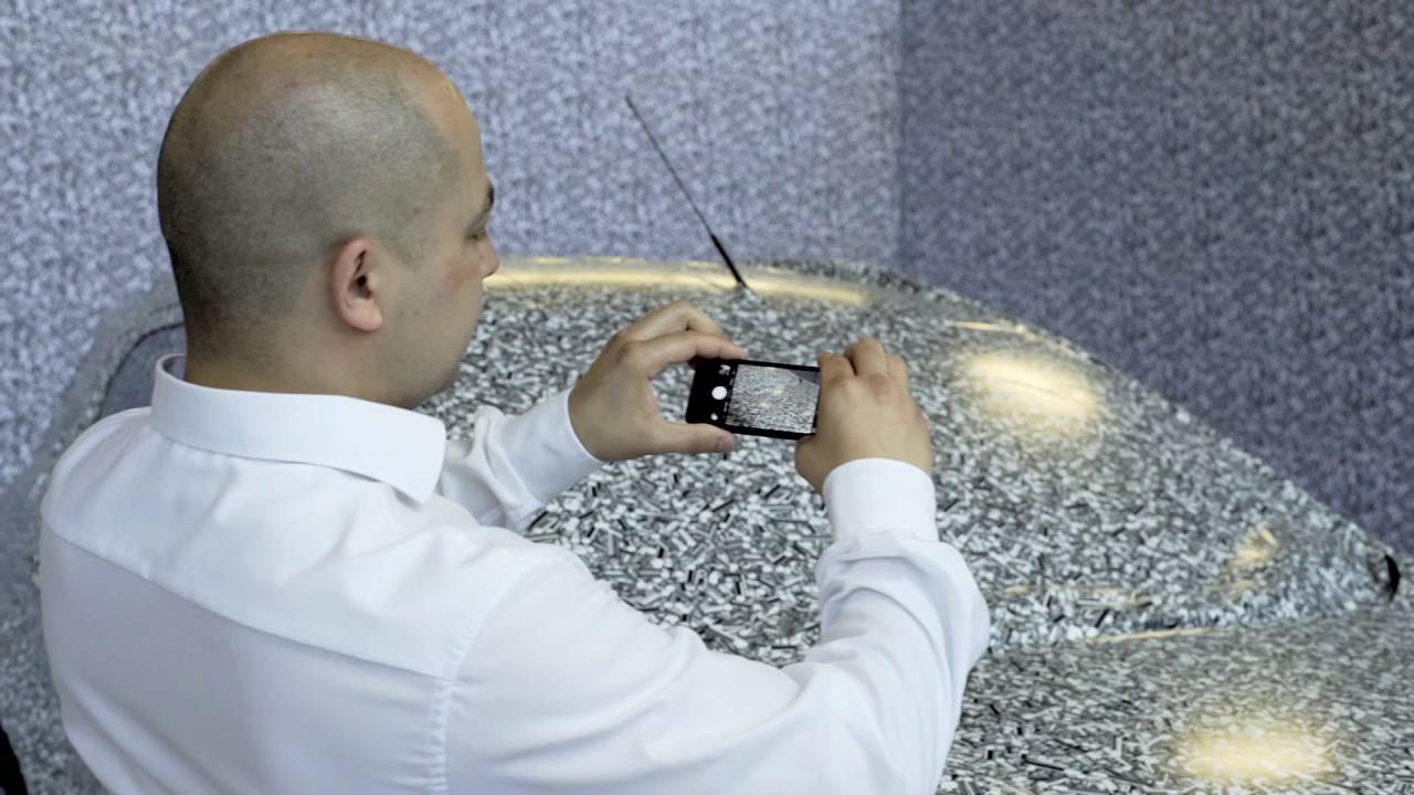 This optical illusion stops you seeing new cars - YouTube