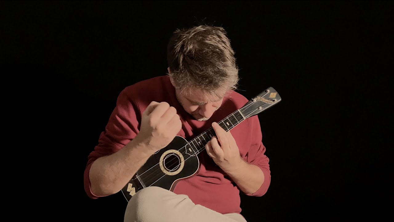 Mary Earl - Beautiful Ohio (Giovanni Albini, ukulele) - YouTube