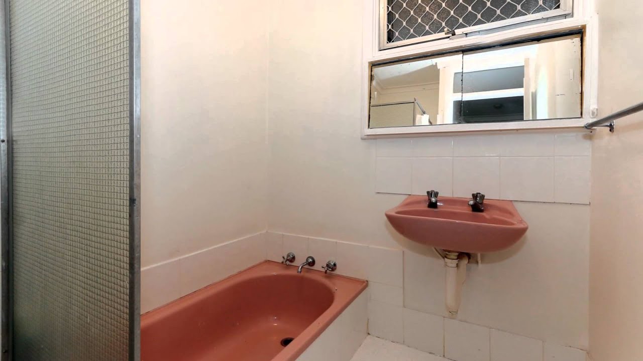 32b Nineham Spearwood Acton Coogee David Bombara - YouTube