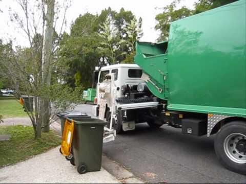 Brisbane City: Superior Pak Raptor (The new trucks)! Part 1 - YouTube