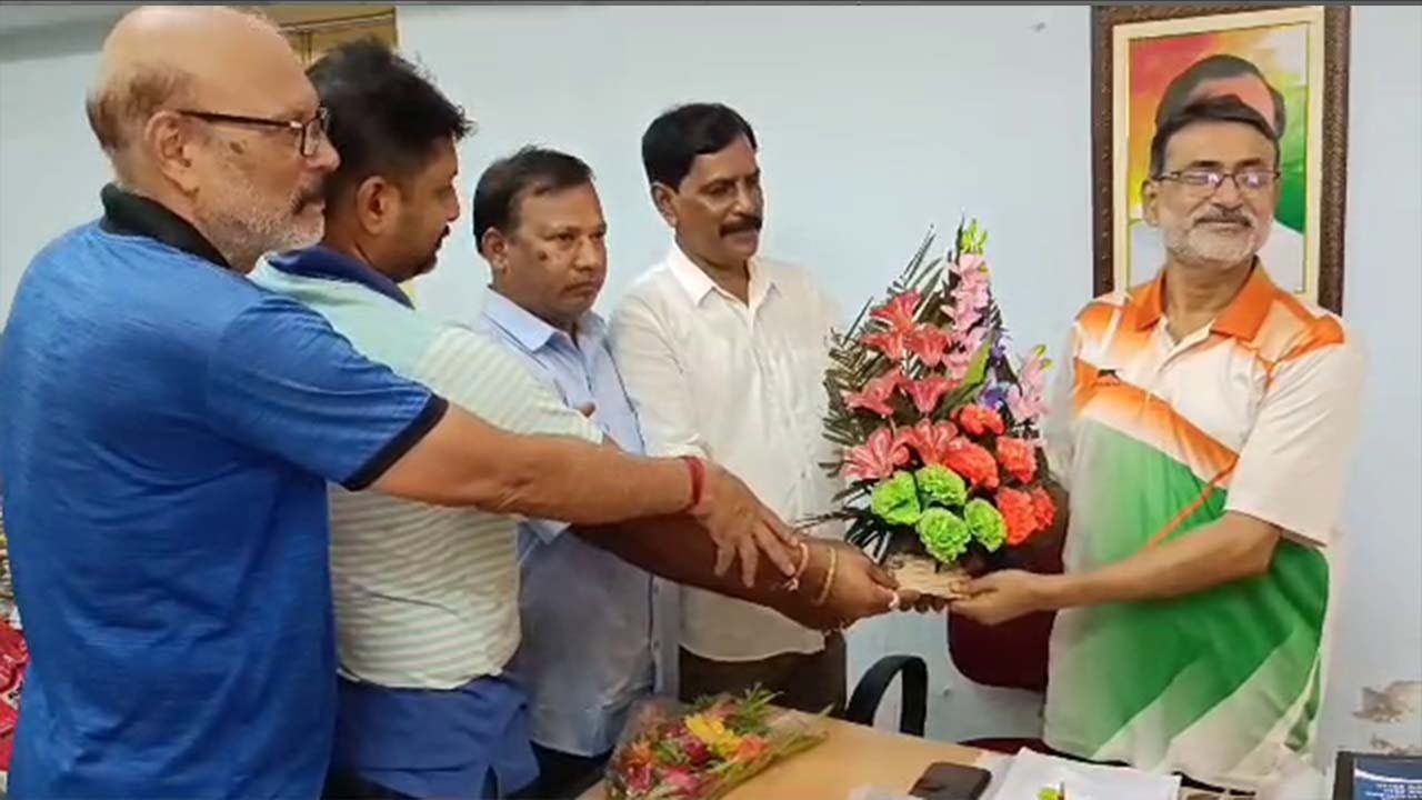 MLA Birajit Sinha no Norwi Paithago Ex.MLA Asish Saha no Khlaijakha ...