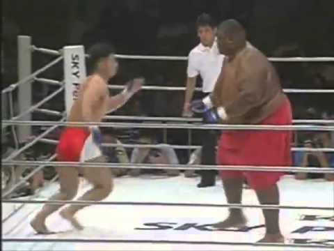 600lbs Sumo Vs 169lbs MMA Fighter! 72 kg vs 272 kg - YouTube