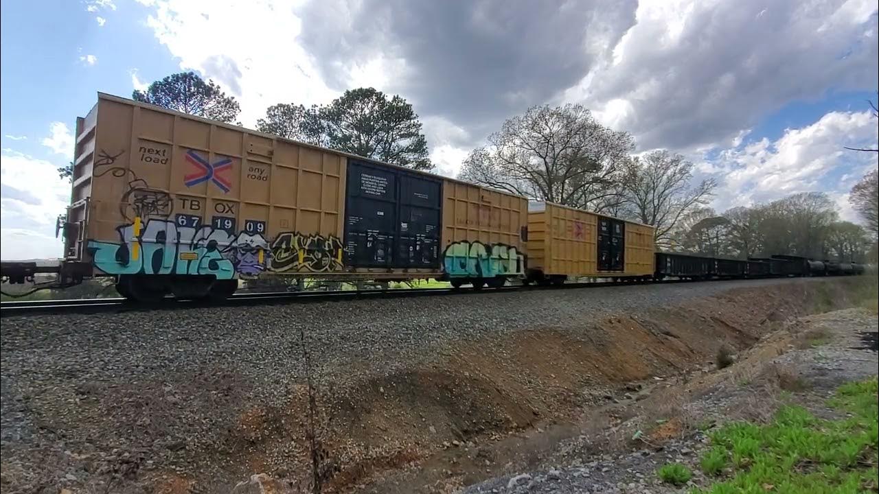 NS 1173 is working hard with this southbound manifest at Alabama Rd - YouTube