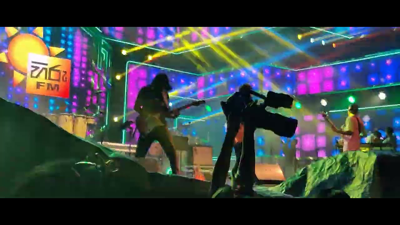 Infinity Band Live Mashup | Hiru Life Party @ Lotus Tower - YouTube