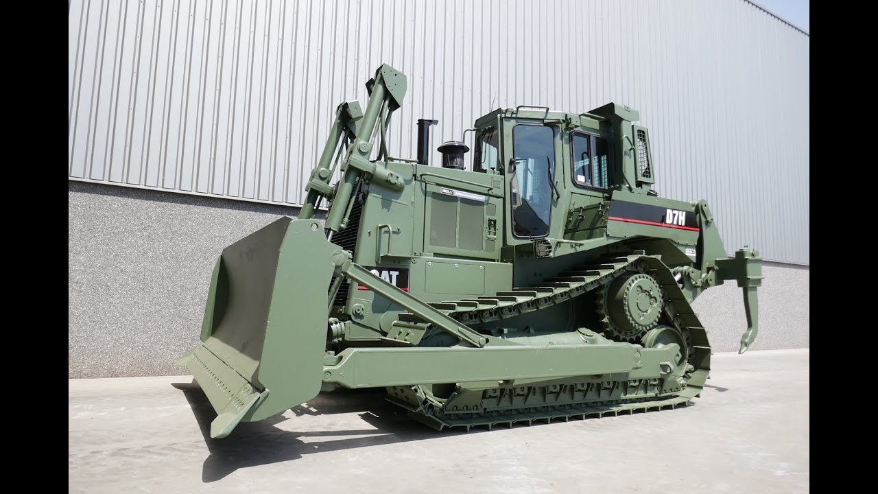 Demonstration video Caterpillar D7H series II Ex-army dozer - YouTube