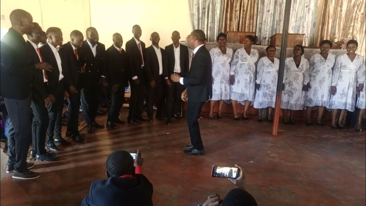 Ndelolela by Chilenje church choir at Kashikishi Main CMML church - YouTube