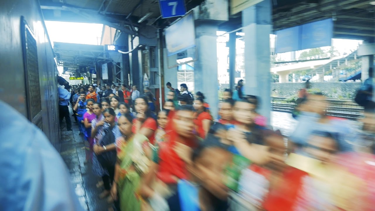 Mumbai Andheri Local Railway Station at the time of full rush hour,Peak ...