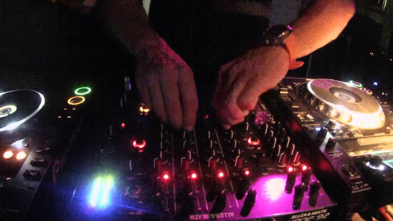 Dorian Isaac 18 Abril 2015 Tara - YouTube