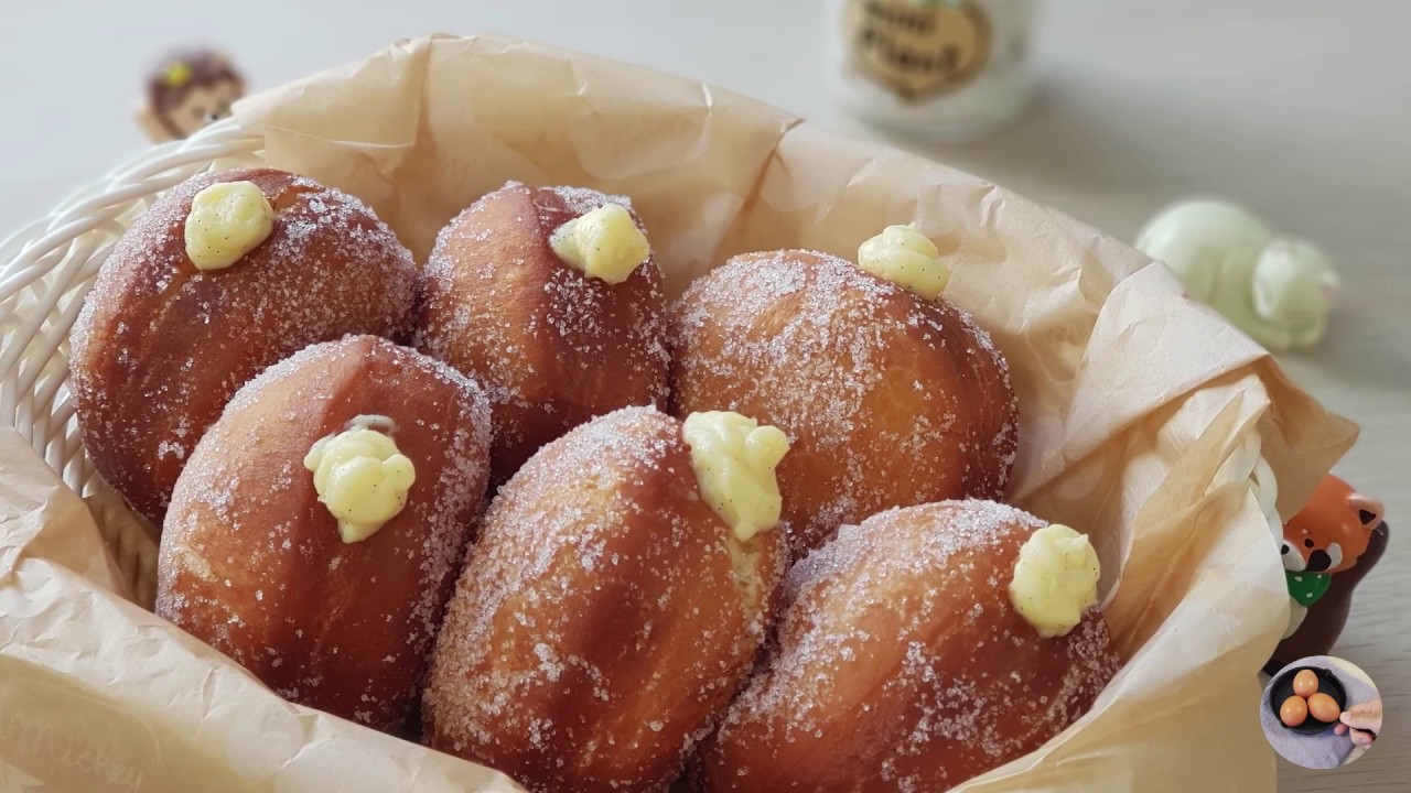 Vanilla Custard Cream Filled Donut - YouTube