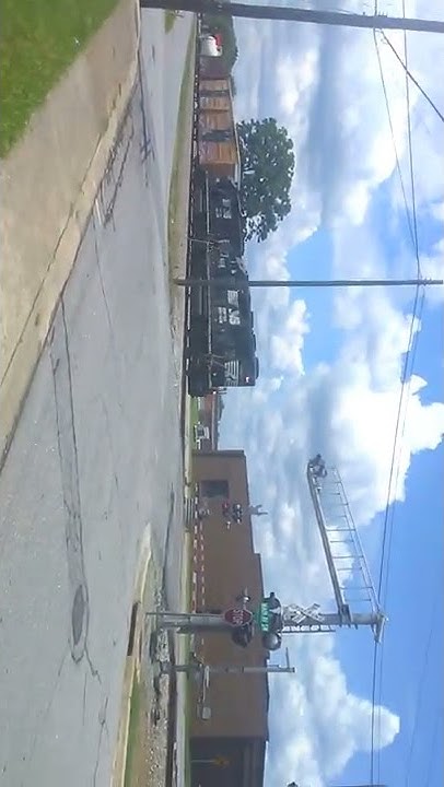 NS P71 Eastbound Hickory, NC 7/1/22 w/ NS 7110 GP60 & NS 5806 GP38-3 NICE! - YouTube