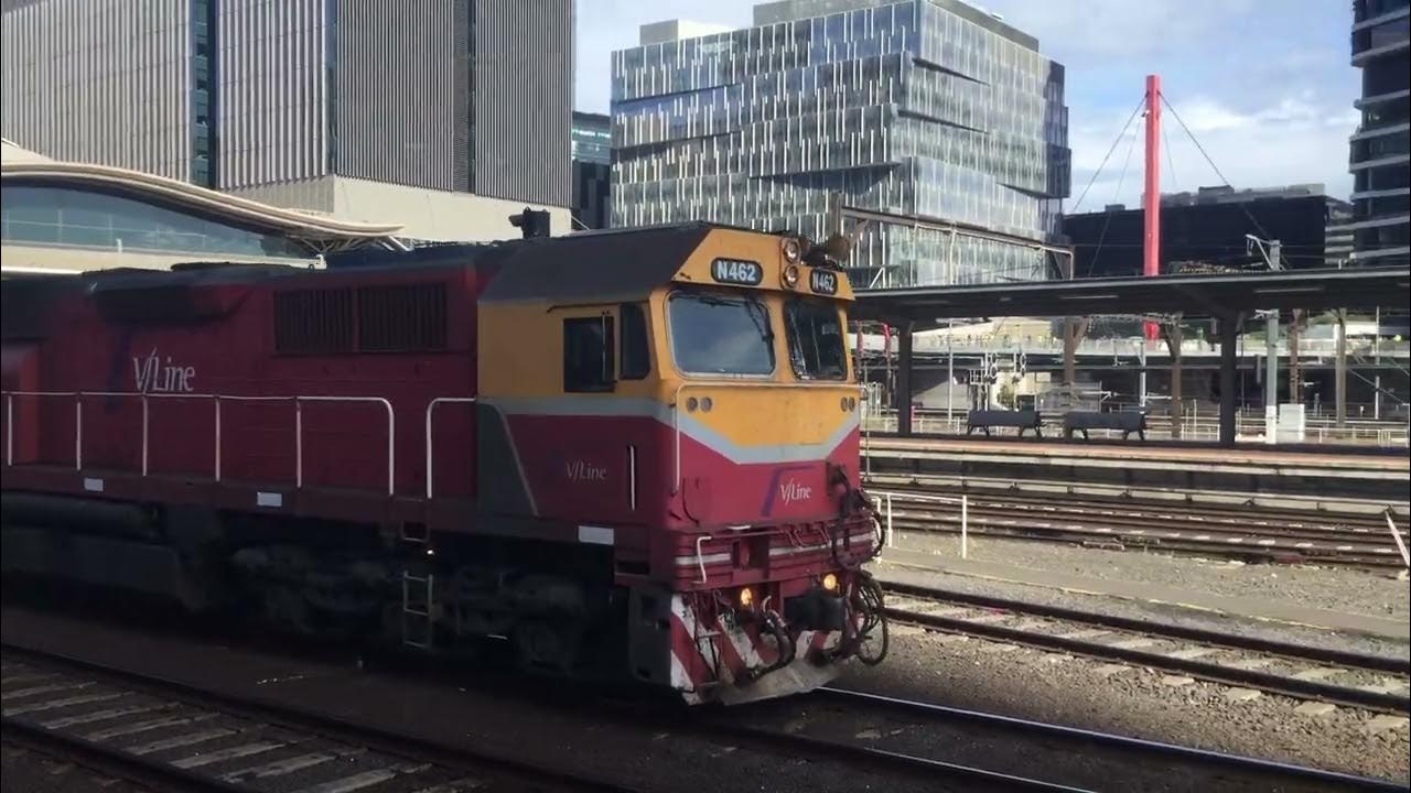 V/Line N462 City of Shepparton Departing Southern Cross Station to Warrnambool Leslie RS5T HORN ...