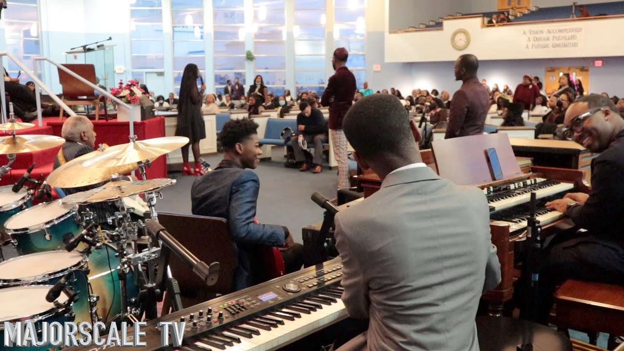 Destiny Cole 🎤🎵🎶🎼🔥 #TrustMe - sermonic solo - YouTube