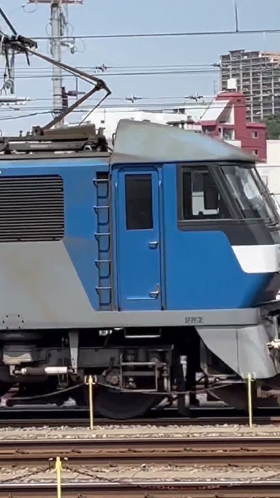 昔のカラーを纏ったEF210電気機関車【EF210-162】 #jr #吹田機関区 #jr貨物 - YouTube