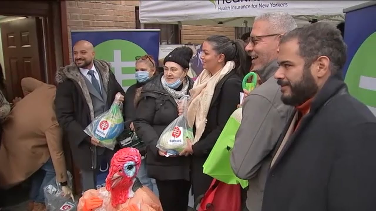 Healthcare organization gives out turkeys to families for Thanksgiving ...