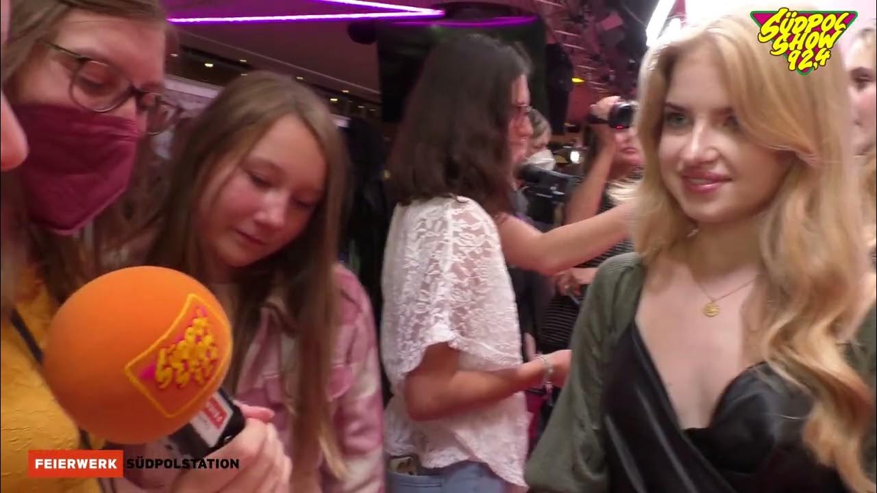 Interview mit Emilia Pieske │Die Schule der magischen Tiere 2│Südpolshow - YouTube