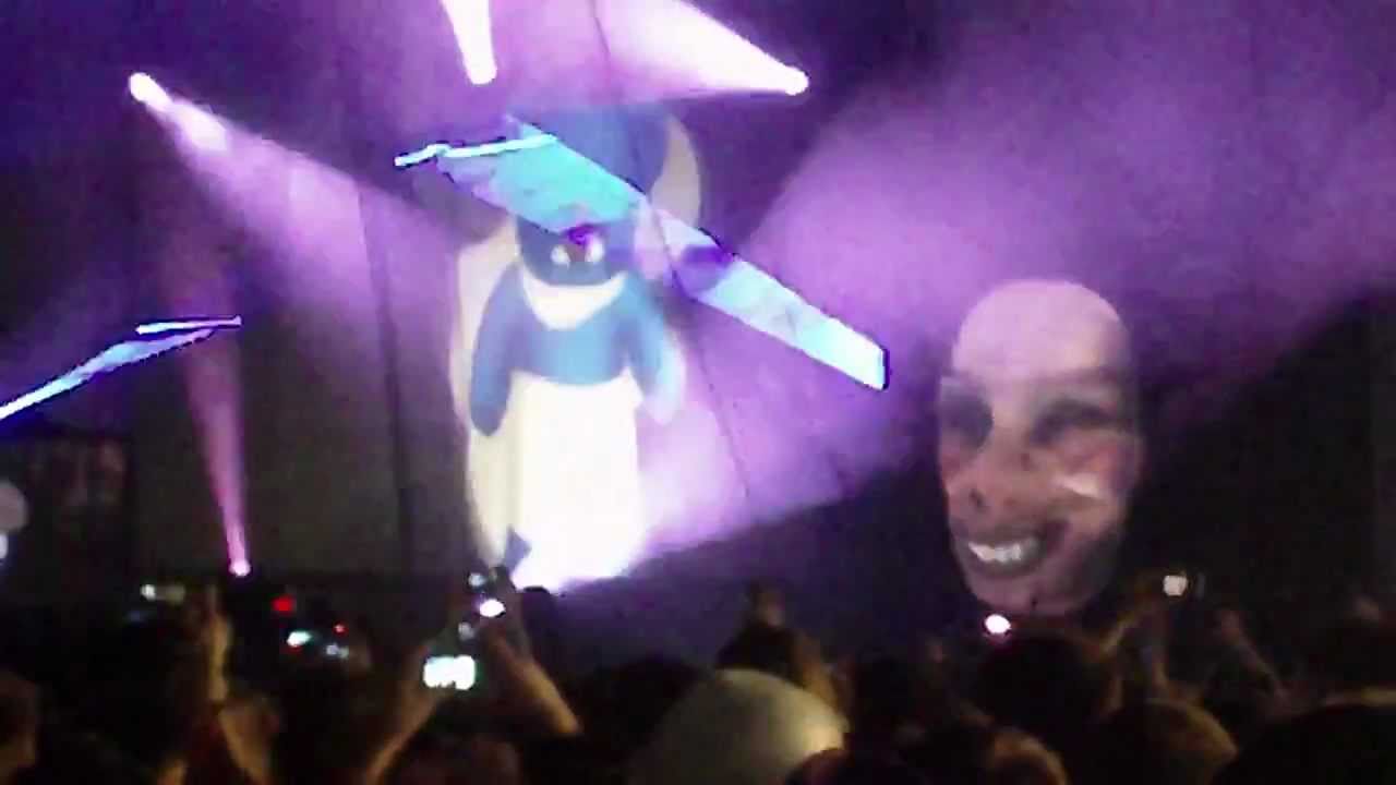 Aphex Twin - Wireless 2011 - Cilonen - YouTube