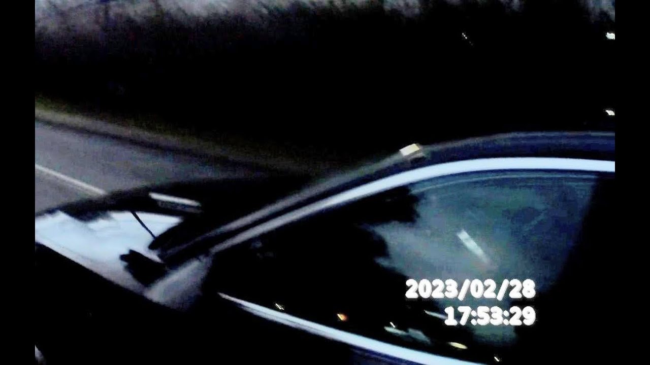 Second report of a phone distracted driver in six months RO70 EPN - YouTube