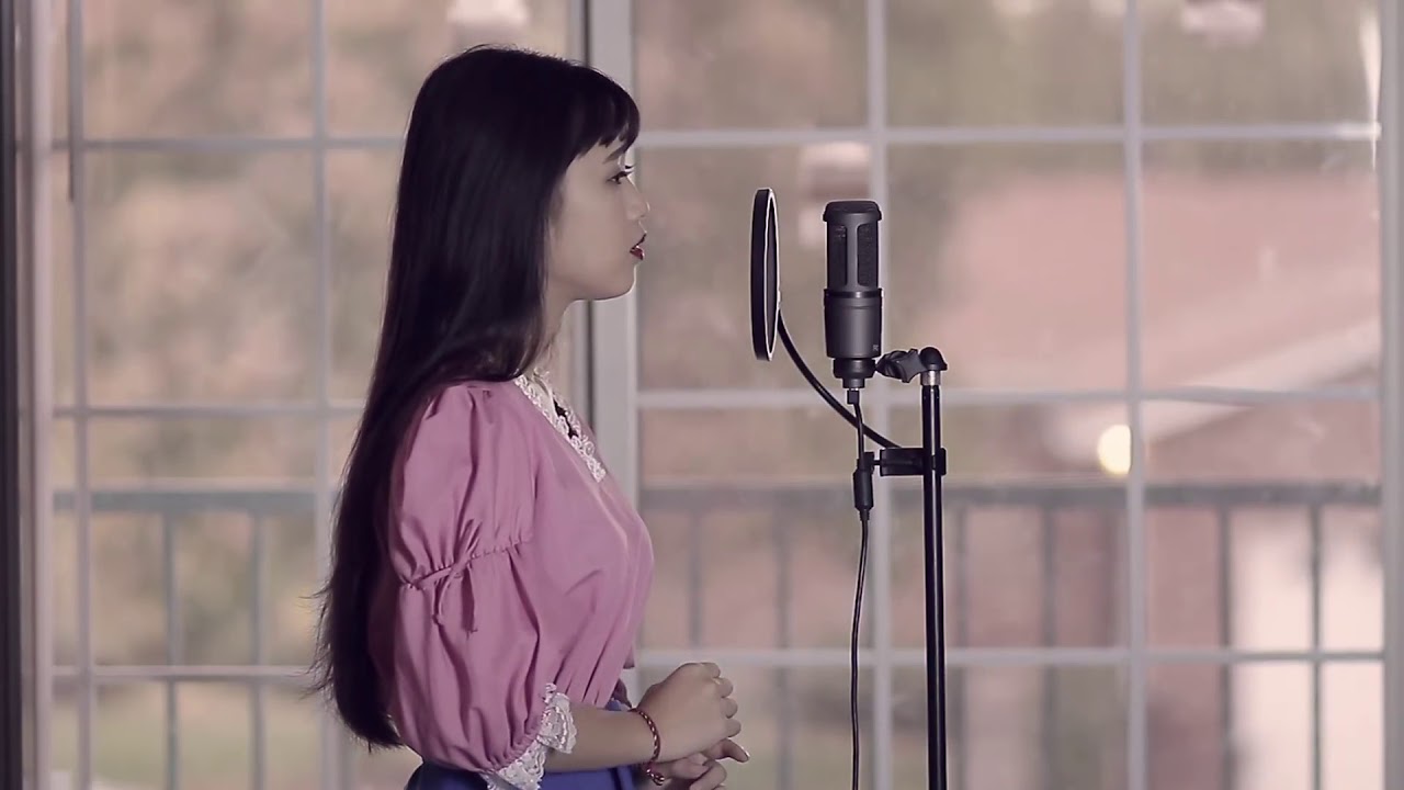 Lady Luna's Cover 幽狐 Nplaim Taws Hlub - YouTube