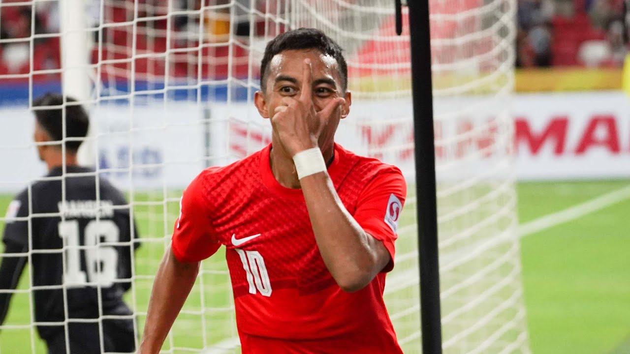 Singapore forward Faris Ramli knocks the winner home vs Philippines ...