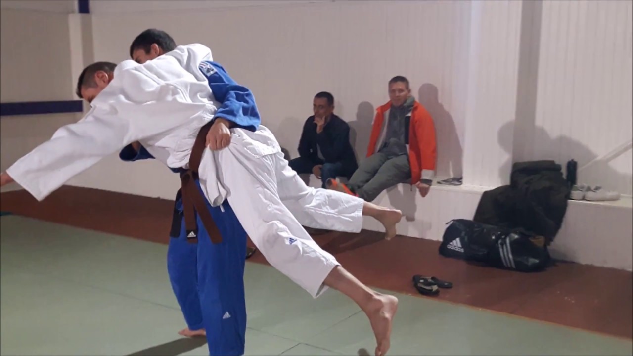 mannequin challenge Alliance Judo du Pays Houdanais - YouTube