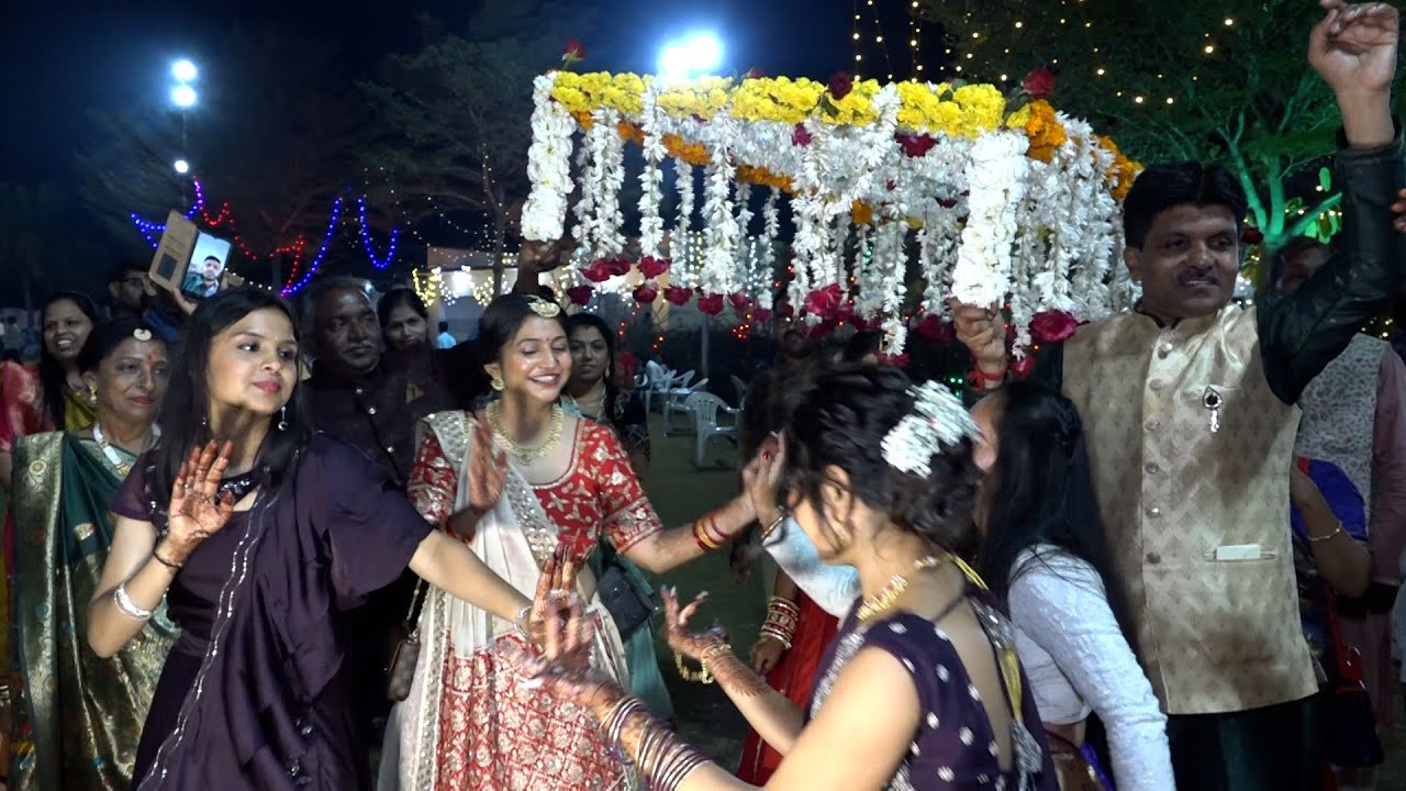 BRIDAL 02 'antry'dance'Garba'Gujarat'indian wedding - YouTube