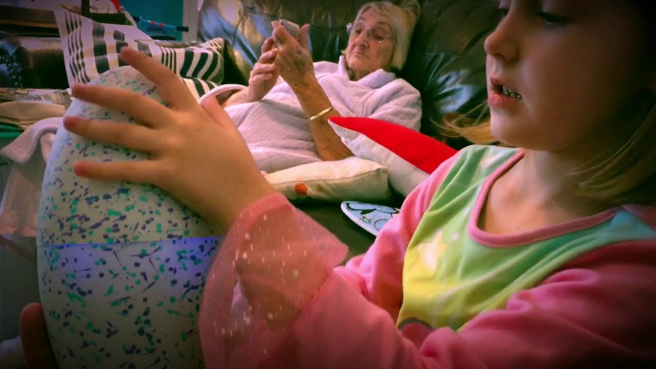 Hatchimal Christmas 2017 - YouTube