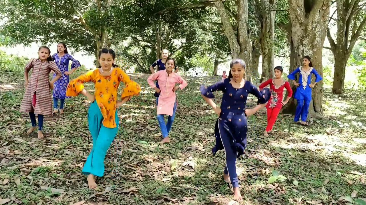 Takan Tukun Takka/ Kamaley ko bhey/ Movie song - YouTube