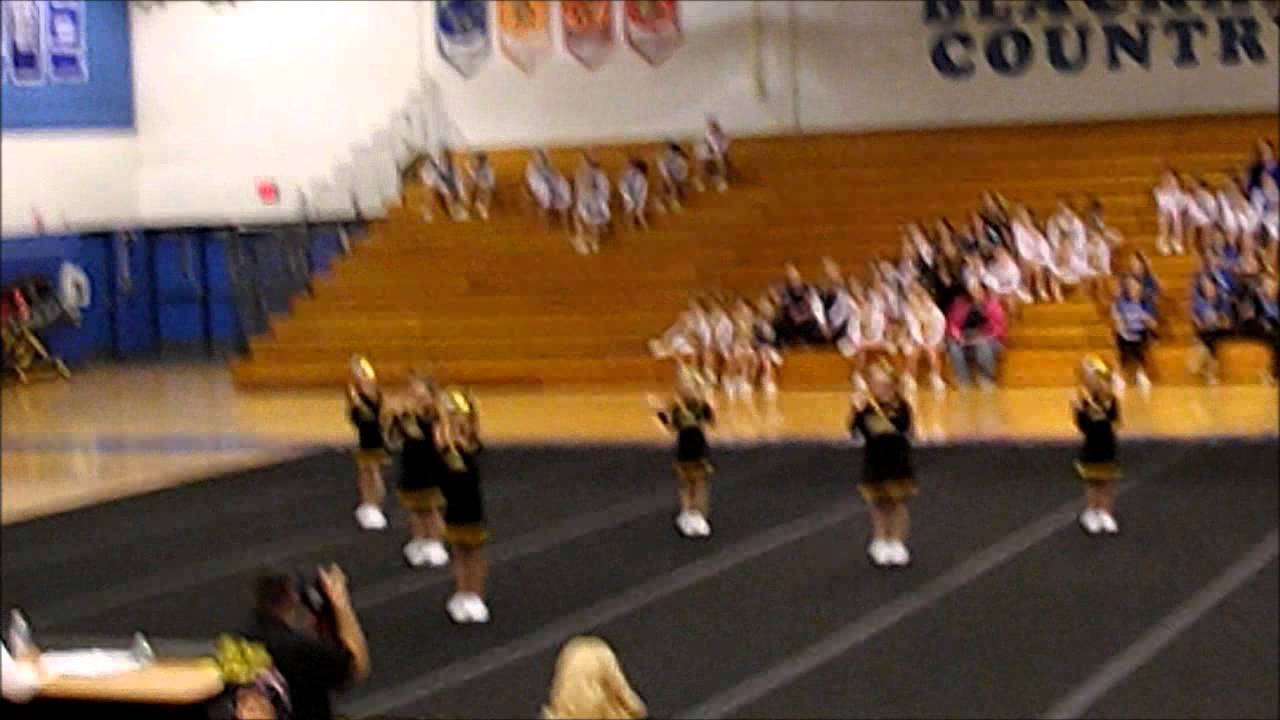 Mega Cheer 2014 Lapeer Freshman round 2 - YouTube