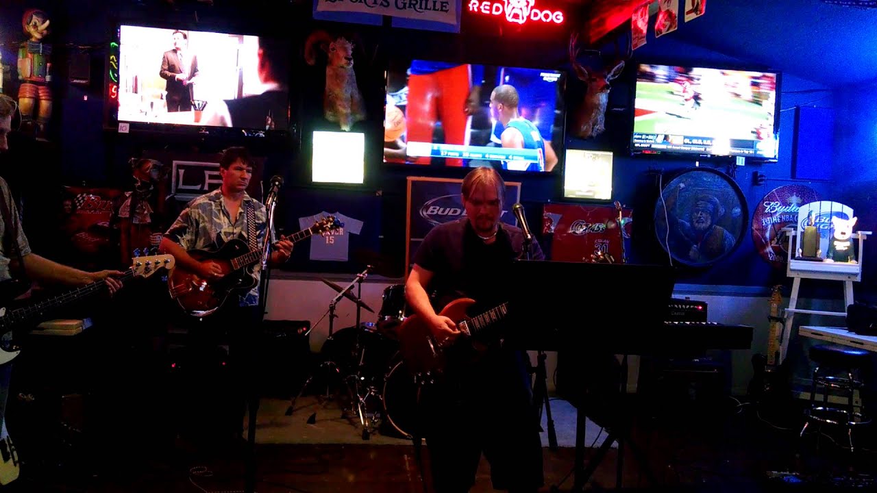 Jason Watrous open mic 4-30-13 "hole in my heart" - YouTube