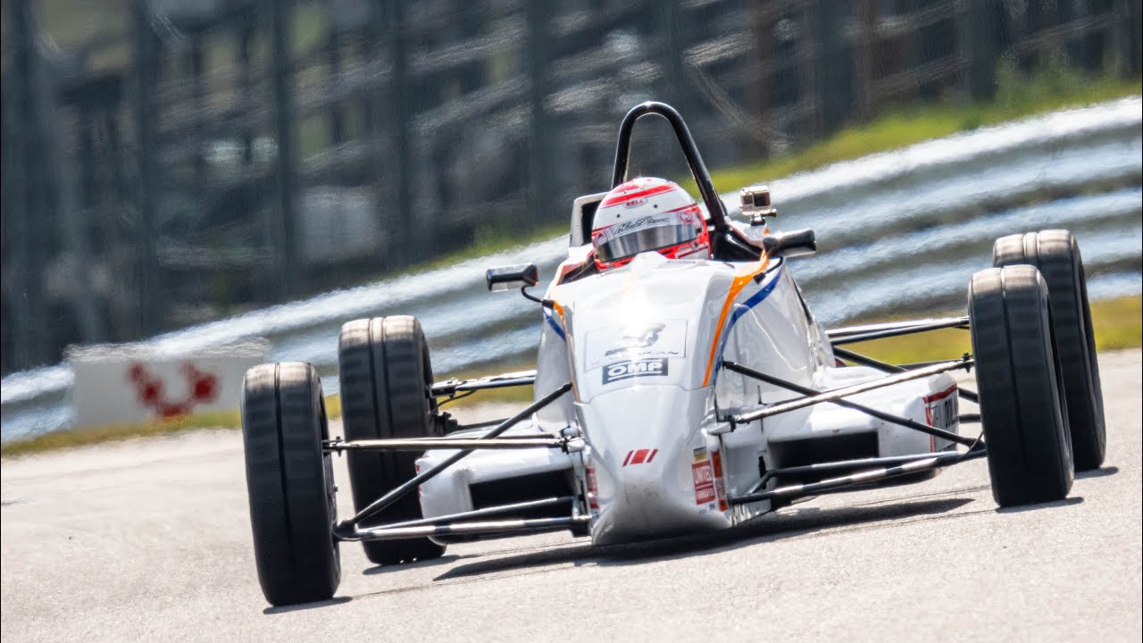 United Formula Ford Brands Hatch Test Day Vlog - 2 agosto 2024 - YouTube