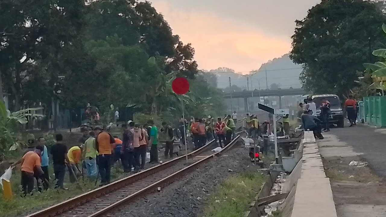 ADA APA SETASIUN BANJAR DIPASANG SEMBIYAN 3 ? TERNYATA ADA PERGANTIAN ...