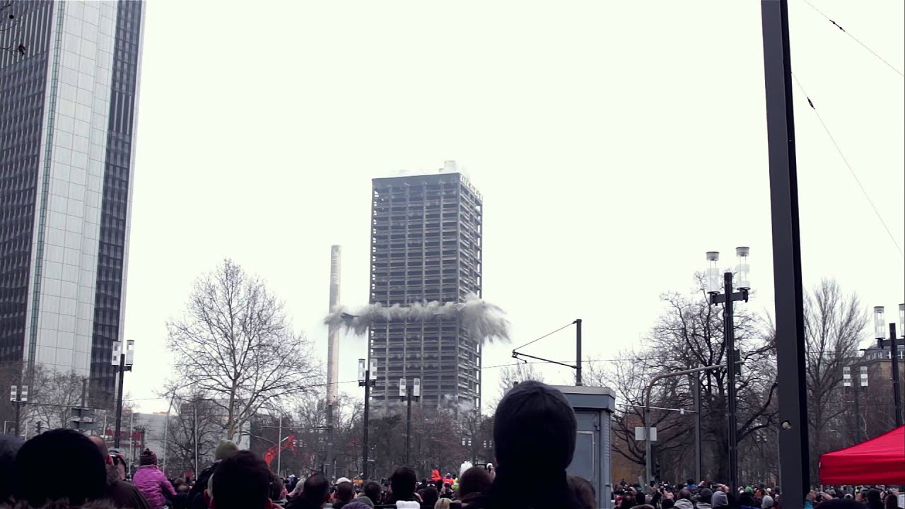 The last seconds of the AfE-Tower - YouTube