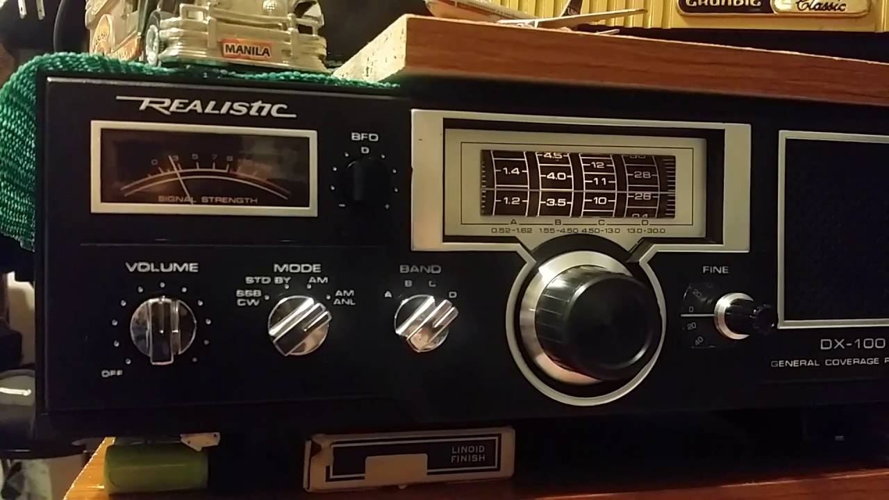 Realistic DX 100 indoors with telescoping whip antenna. - YouTube