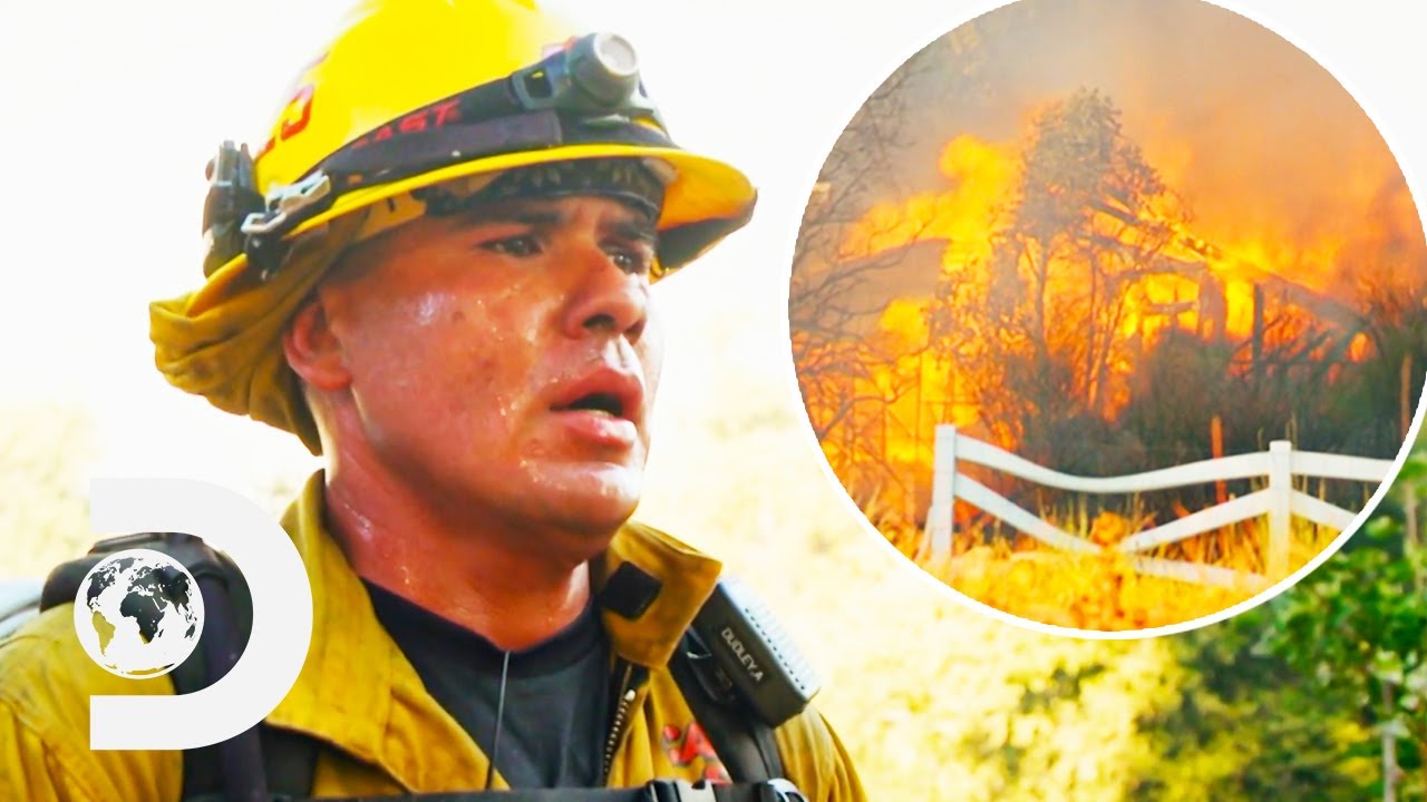 Firefighters Struggle To Contain A Raging Wildfire Burning Resident ...