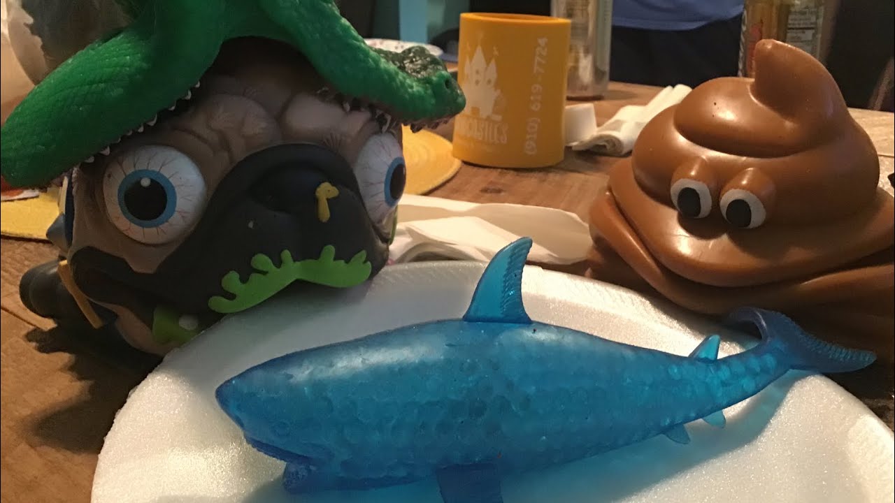 Alligator and Poop puppet go on date - YouTube