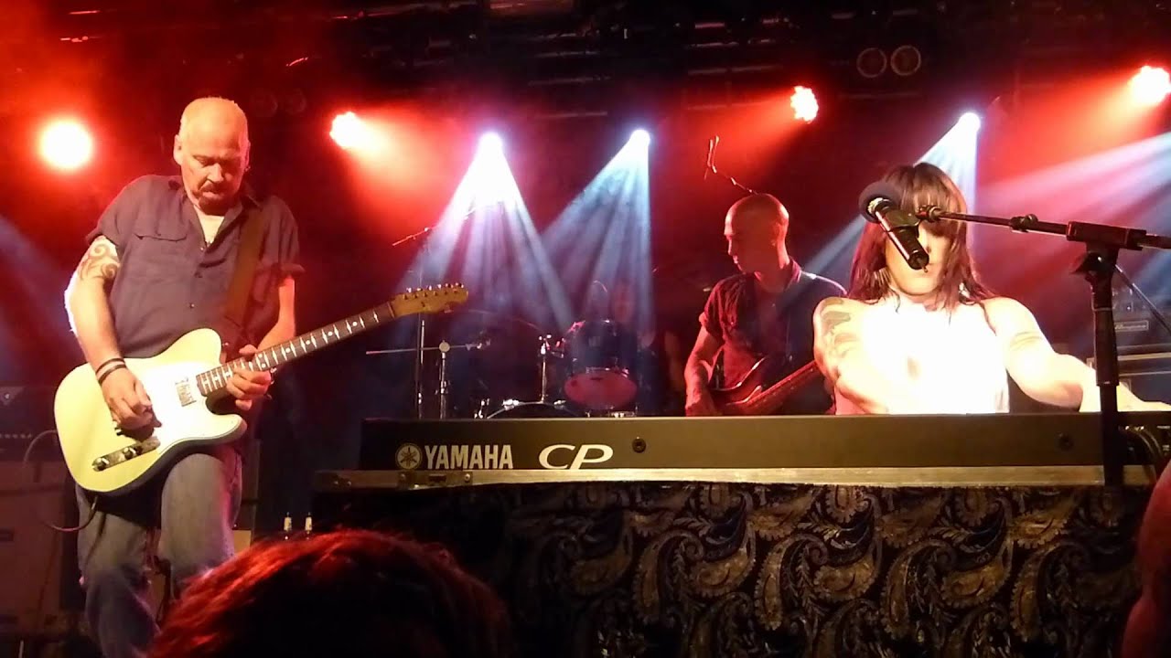 Beth Hart, "One eyed chicken". Colos-Saal Aschaffenburg, 25.07.2012 MP4 ...