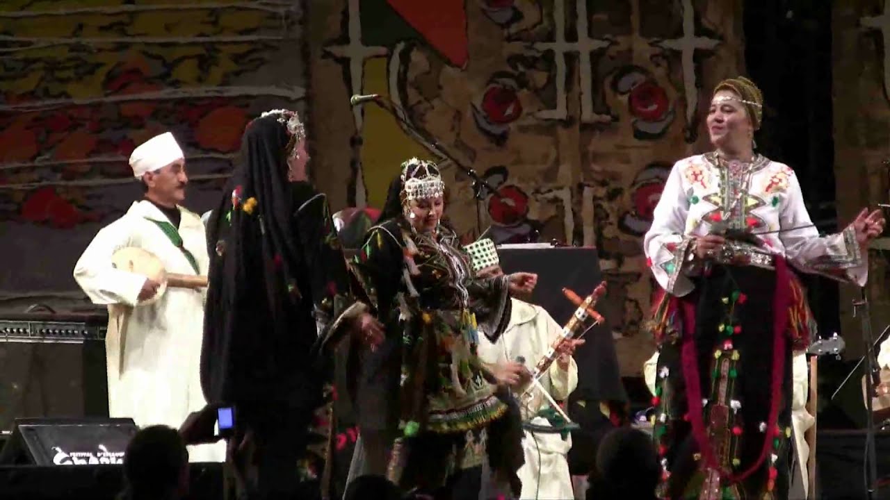Raïssa Fatima Tabaâmrant @ Festival Gnaoua 2010 (I) Pt.1 - YouTube