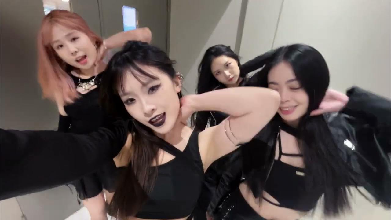 ONE LOOK GIVE'EM 𝑾𝒉𝒊𝒑𝒍𝒂𝒔𝒉🖤 - YouTube